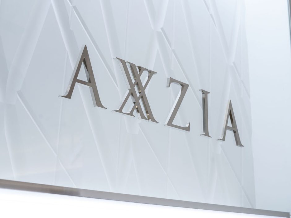 AXXZIA（アクシージア）羽田エアポートガーデン店 | Designcafe™｜空間デザイン 展示会ブース 店舗デザイン｜東京