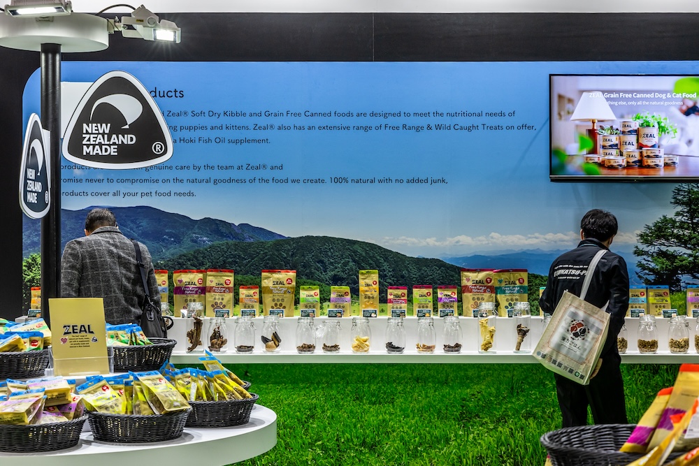 interpets2024-ITOCO-booth (6) | Designcafe™｜空間デザイン 展示会ブース 店舗デザイン｜東京