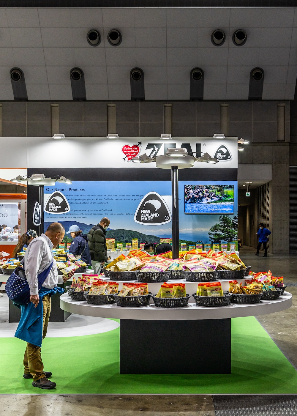 interpets2024-ITOCO-booth (11) | Designcafe™｜空間デザイン 展示会ブース 店舗デザイン｜東京