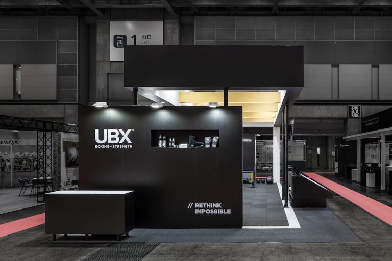 日経フランチャイズショー2024 ”UBX ユーボックス” | Designcafe™｜空間デザイン 展示会ブース 店舗デザイン｜東京